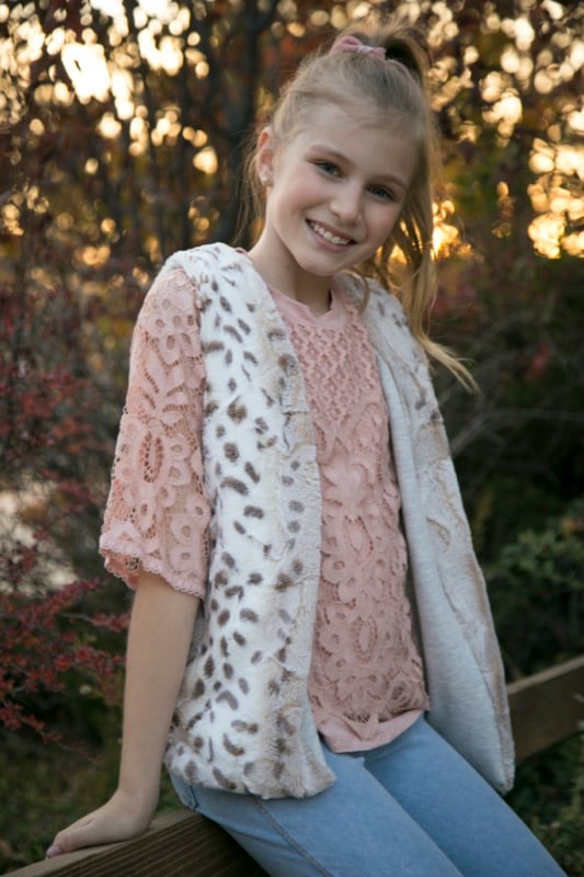 The Cutest Minky Fabric Vest Pattern for Kids (Free Acorn Vest Sewing ...