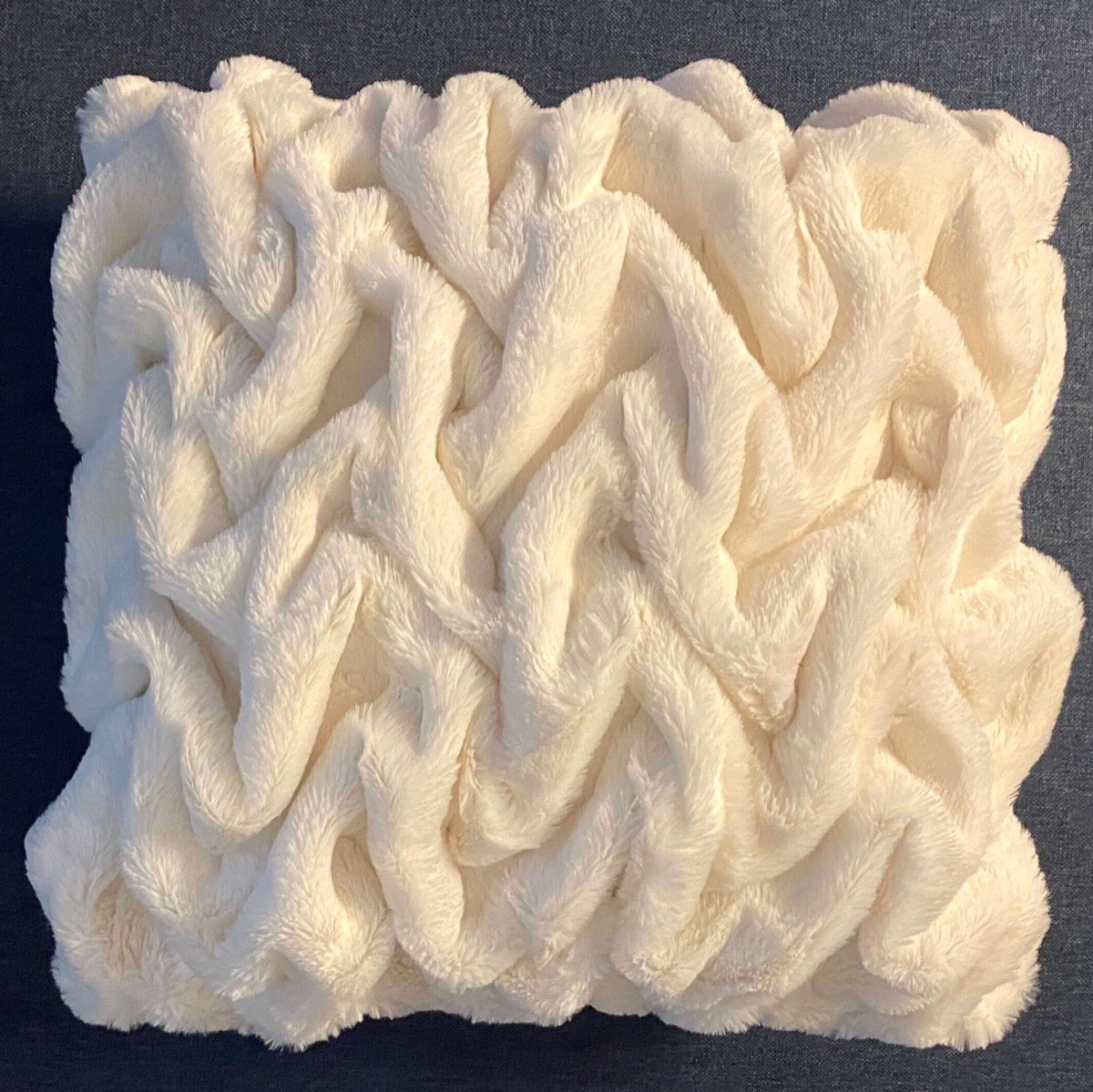 Video: How to Make a Smocked Cuddle® Throw Pillow (& Free Throw Pillow ...