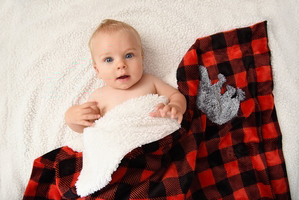 How to make a self-binding Cuddle® minky baby blanket with applique