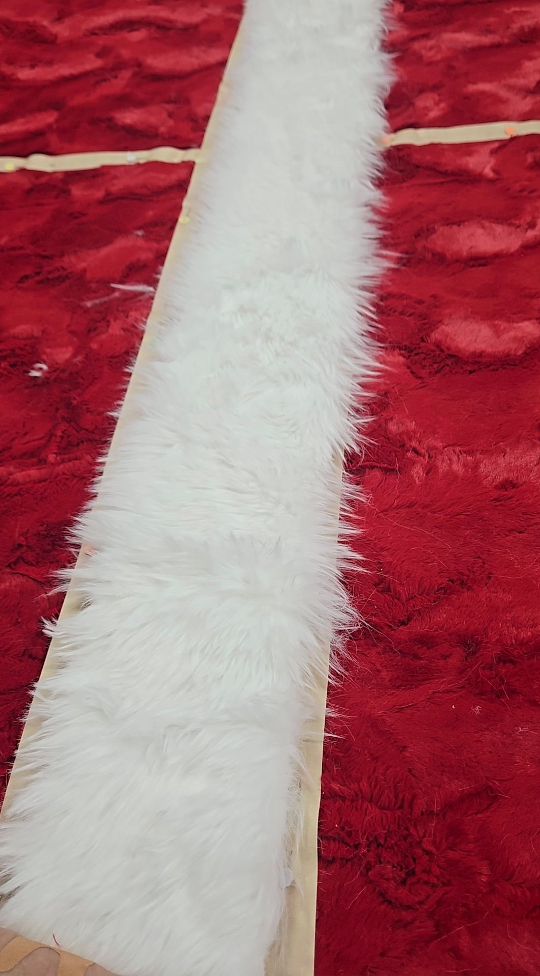 12 Days of Cuddle® Day 12: How to Make Santa Throw Blanket with Cuddle®