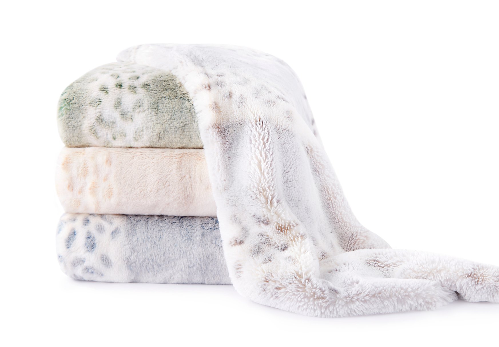 Cuddle® Spotlight: Luxe Cuddle® Alaskan Bunny